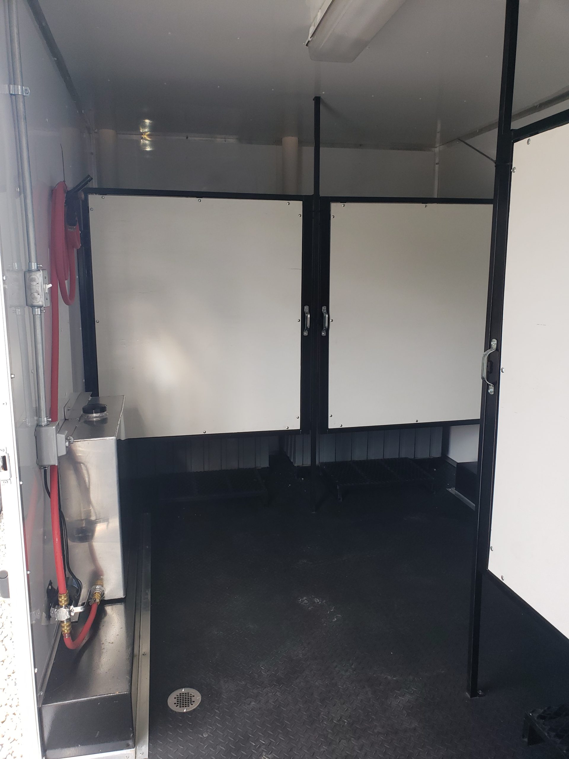 4 Unit Comfort Station - MonDak Portables