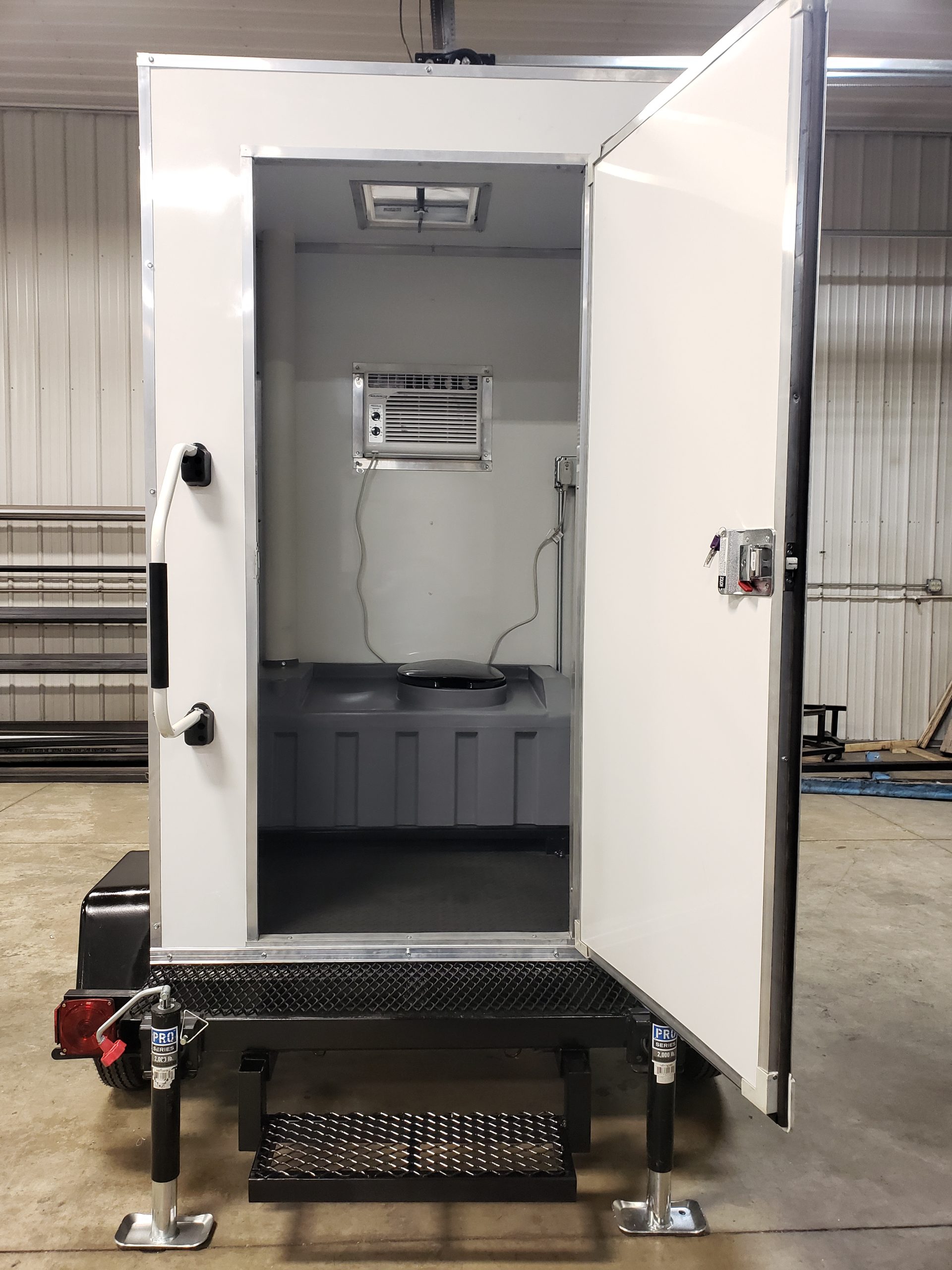 2 Unit Comfort Station - MonDak Portables